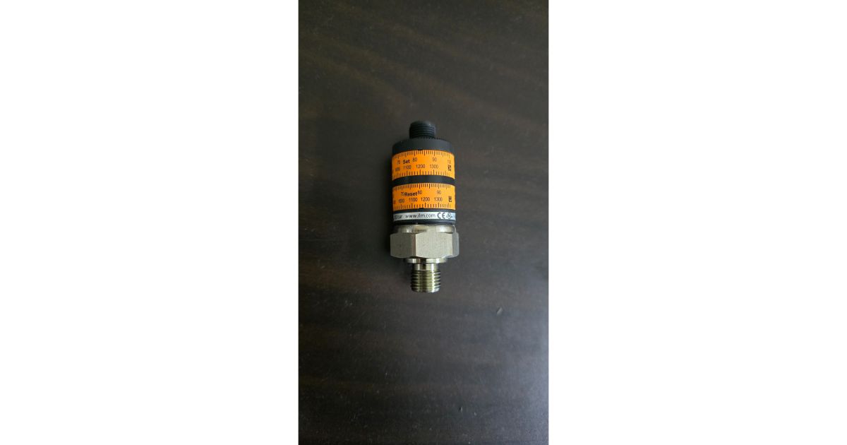 IFM PK6522 Pressure switch | Engineering Bee